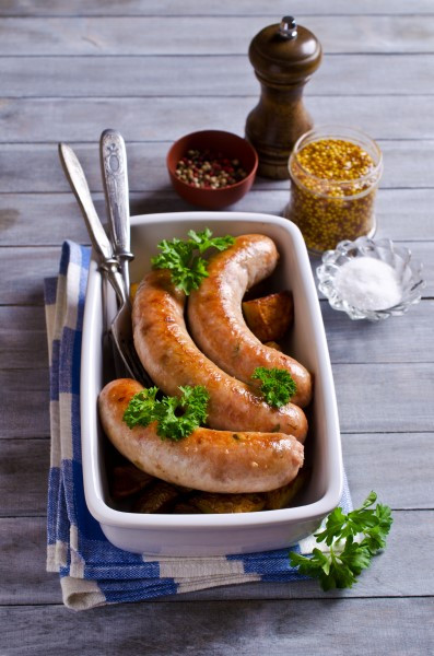 Jalapeno & Peach Bratwurst - 1 Package | Hermann Wurst Haus